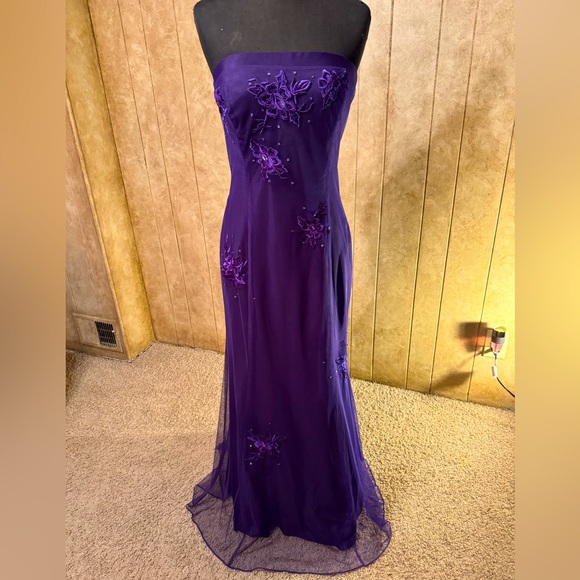 Zum Zum by Niki Livas | Dresses | Womens Long Strapless Purple Dress Floral Embroidered Sheer ...
